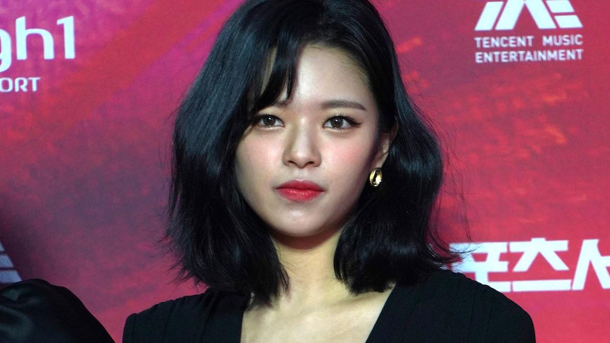 Jeongyeon TWICE Akan Hiatus Lagi - Korea (Creatrip)