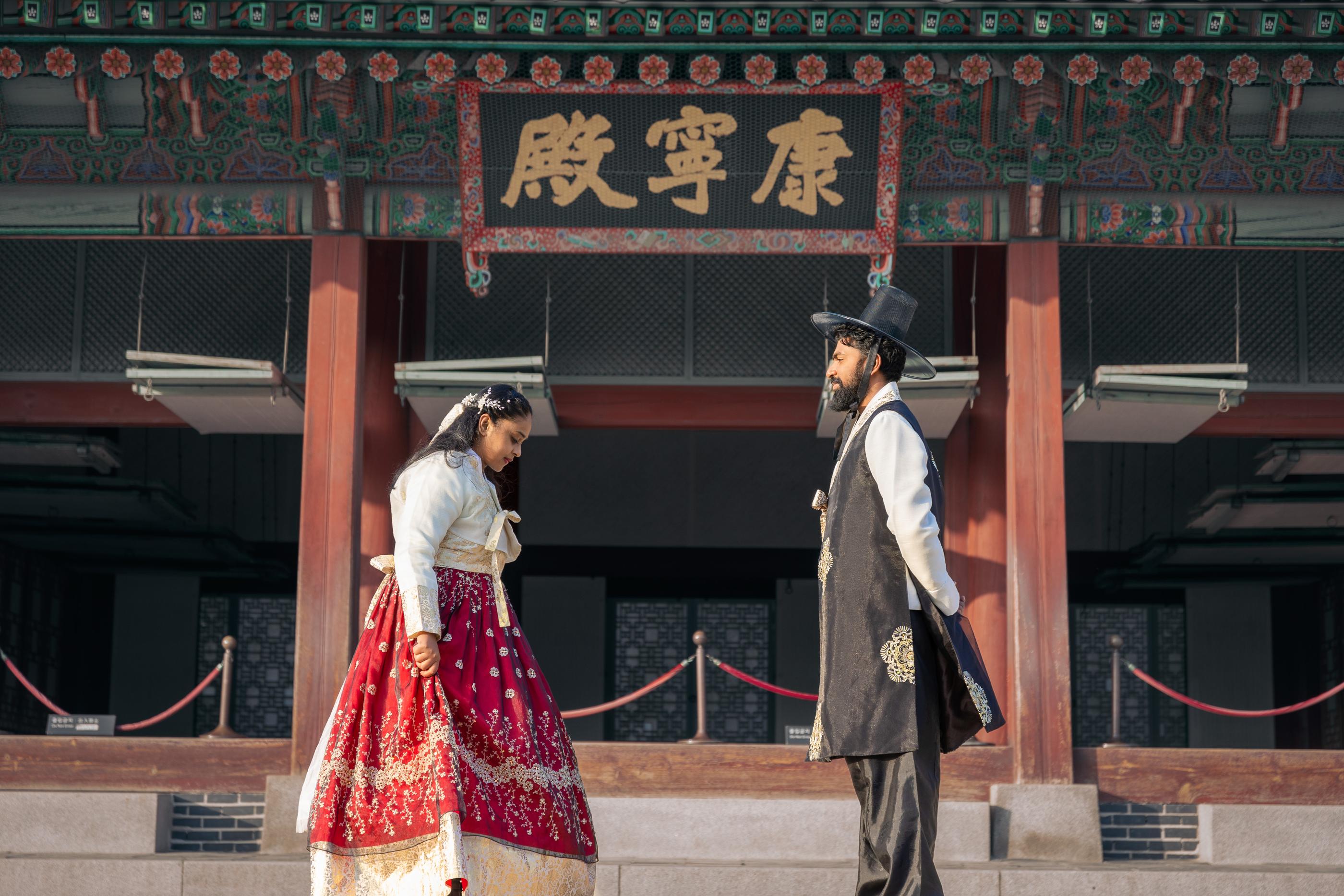 Daehan Hanbok | Gyeongbokgung Hanbok Rental + Private Photo Tour ...
