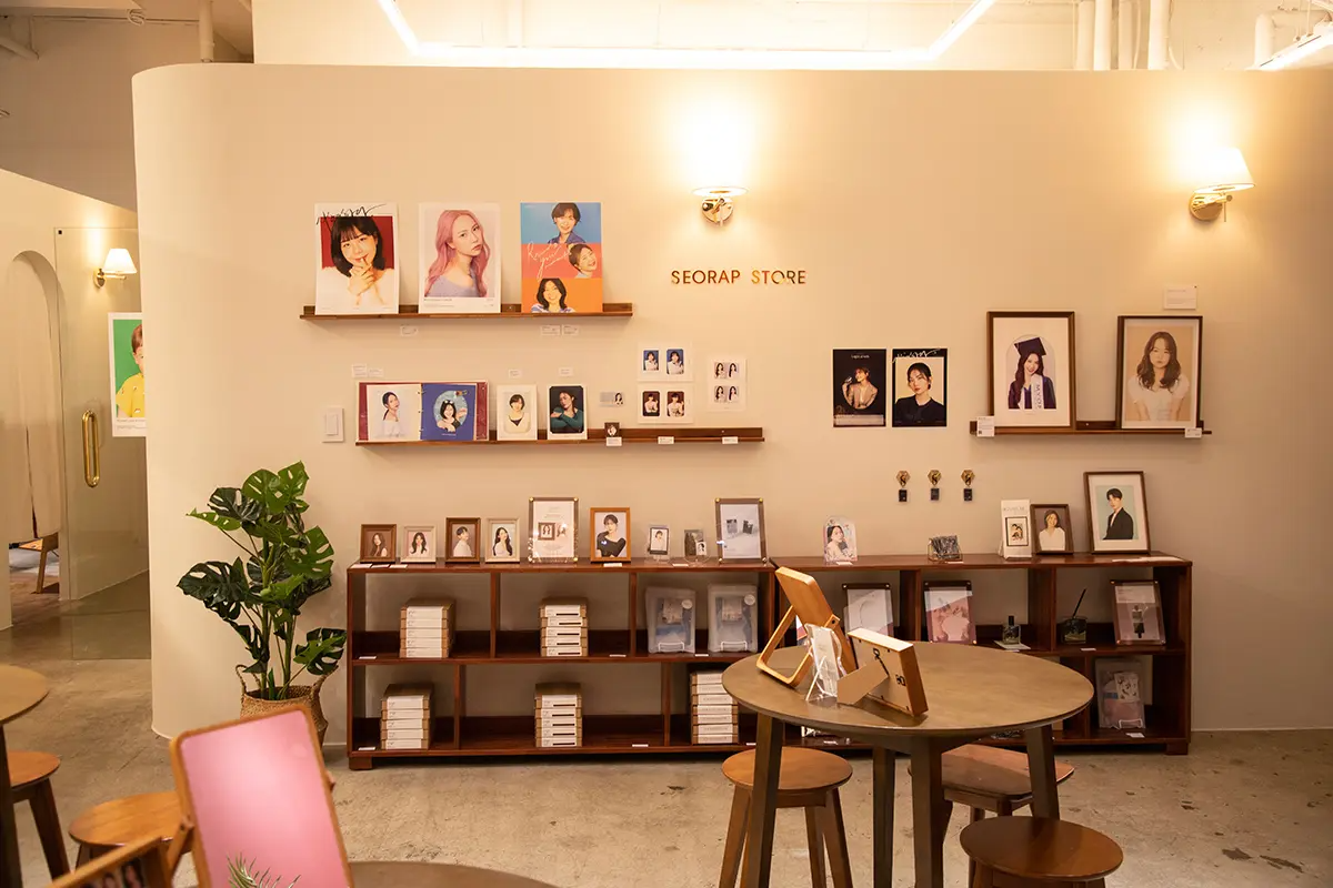 Creatrip: Sihyunhada Photo Studio | Hongik University Station, Sinchon ...