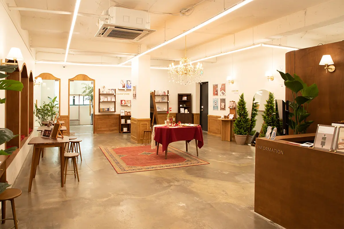 Sihyunhada Photo Studio | Seongsu Flagship Store, Hongdae Space, Gangnam, Bukchon House, Busan ...