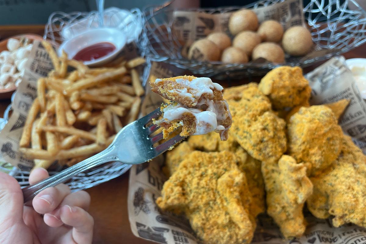 東大門美食｜BHC炸雞(鐘路5街廣藏店)-首爾/韓國(Creatrip)