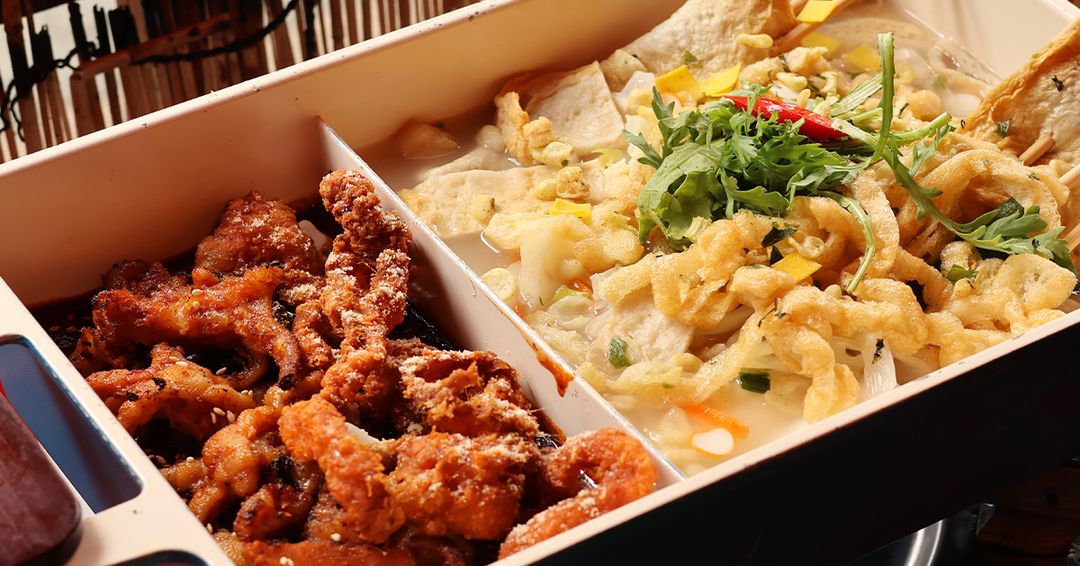 Creatrip: Cheongnyeon Dakbal (Chicken Feet) 1987 | Hongdae Restaurant ...