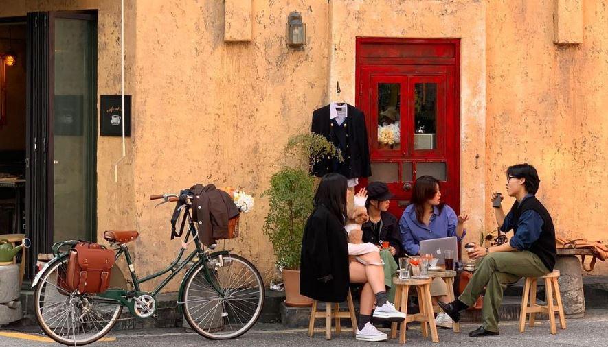 Creatrip: 《2024年最新》韓国で行くべきカフェ