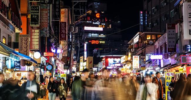 Creatrip | The Best Bars in Hongdae