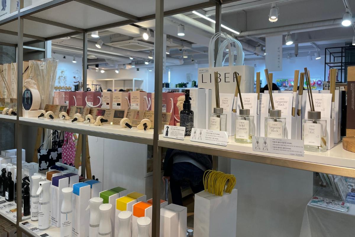 Creatrip: Where to Shop in Hongdae | 2024 Hongdae Shopping Guide - Seoul/Korea (Travel Guide)