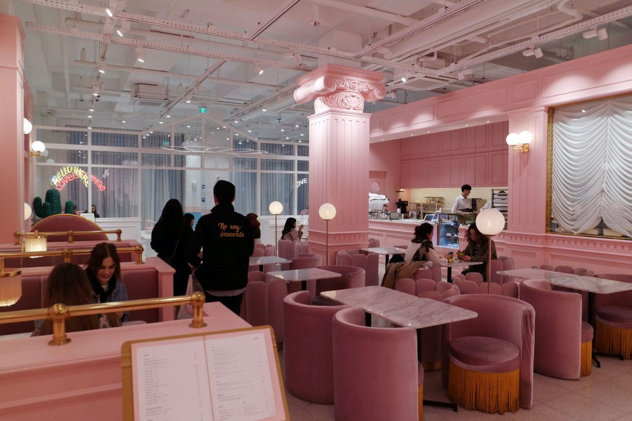 Hongdae 3CE Pink Cafe Visit - Seoul/Korea (Creatrip)