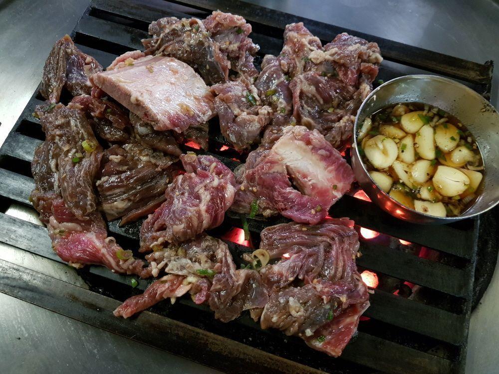 Creatrip: A Complete Guide to Shinchon's Best 11 Restaurants - Seoul ...