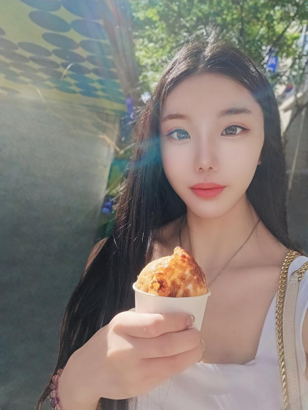 Creatrip: Sihyunhada Photo Studio | Hongdae Space - Seoul/Korea (Korea Travel)