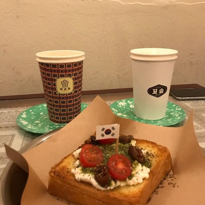 Enjoy Unique Flavors at Cafe Mugunghwa, Seoul's Timeless Gem