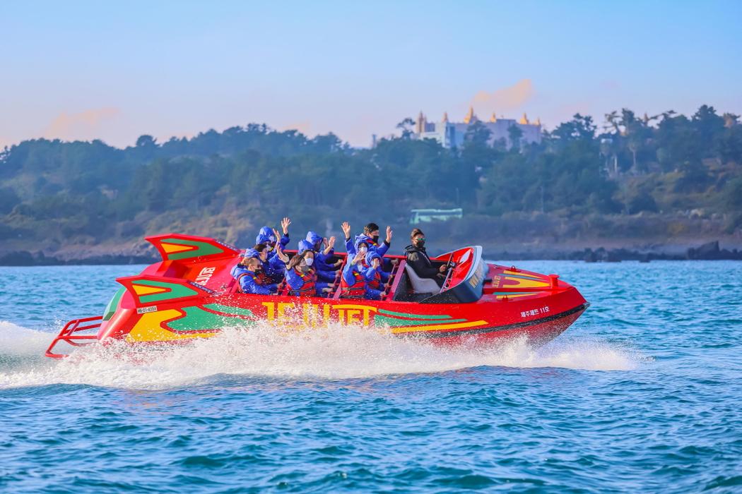 Creatrip: Jusangjeolli Jeju Jet Boat - Jeju/Korea (Korea Travel)