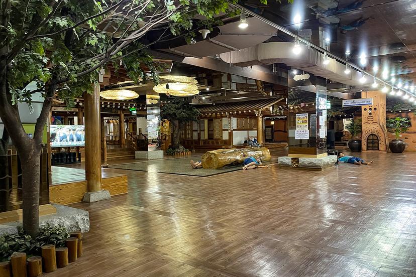 Experience Traditional Korean Sauna at Dongdaemun's 24 Hour Spa