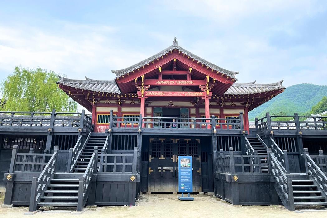 ARMY TOUR | Seoul Departure - Korea (Creatrip)