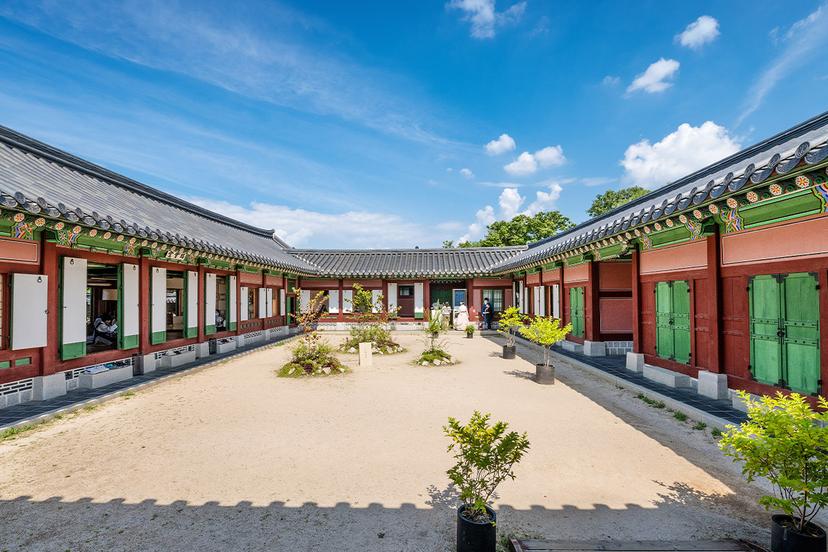 Creatrip: 2024 Gyeongbokgung Saenggwabang Tour (Exclusive Tickets for Foreigners) - Seoul/Korea ...