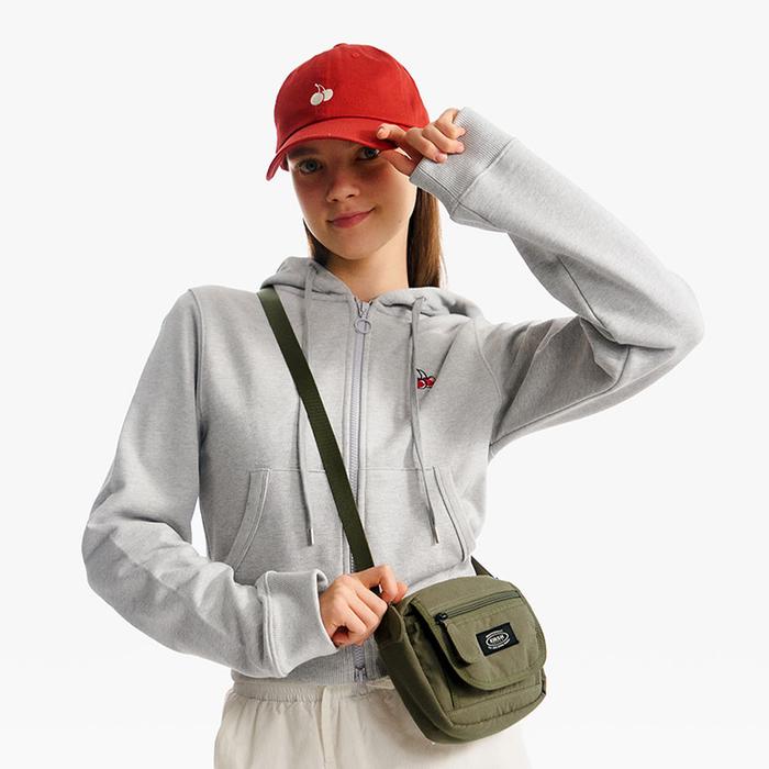 Kirsh SMALL CHERRY短版連帽外套 (Creatrip)