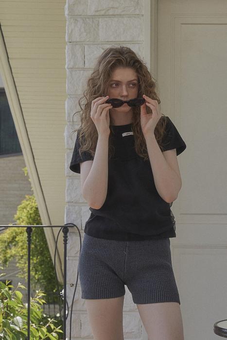 leterie BUSTIER雙層短袖T恤（黑色） (Creatrip)