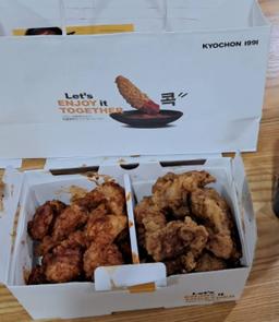 Kyochon Chicken Delivery - Korea (Creatrip)