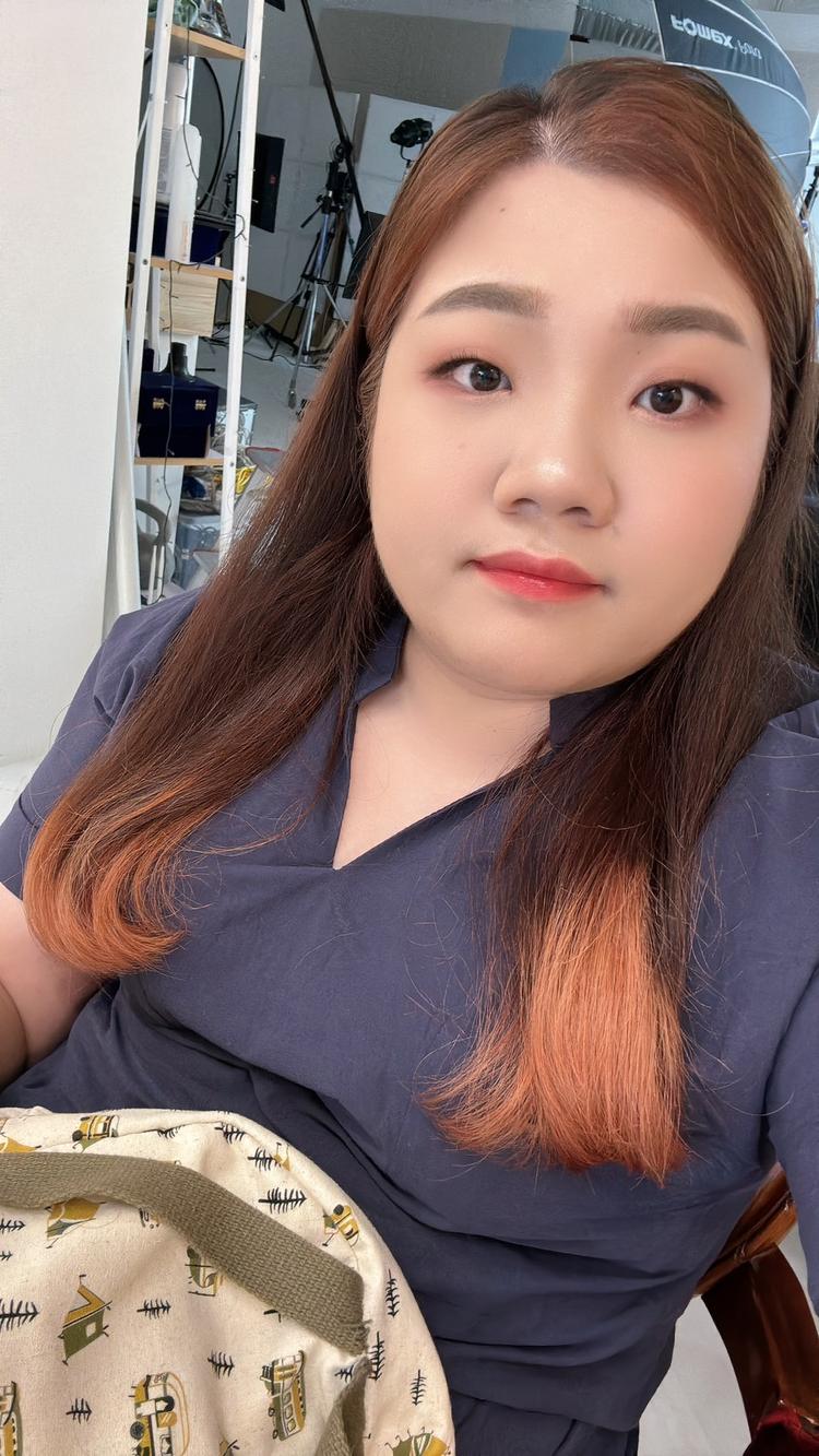 Creatrip: Time On Me Studio | Hongdae Photo Studio - Seoul/Korea (Korea Travel)