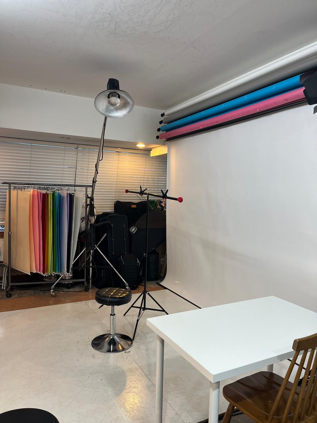 Modelro Studio | Hongdae Photo Studio with Hair & Makeup Styling - Seoul/Korea (Creatrip)